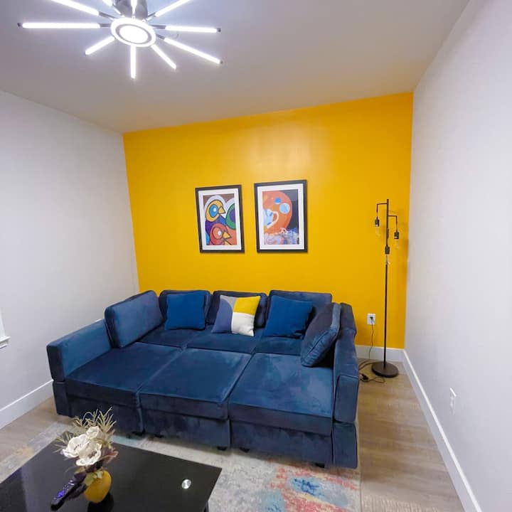 Minutes To Broadway/king Bed/ Optional Parking - Nashville