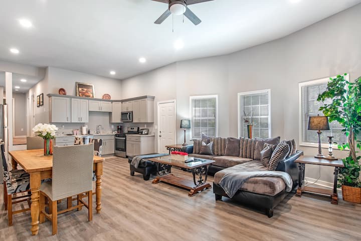 Oakland Oasis A - Atlanta, GA