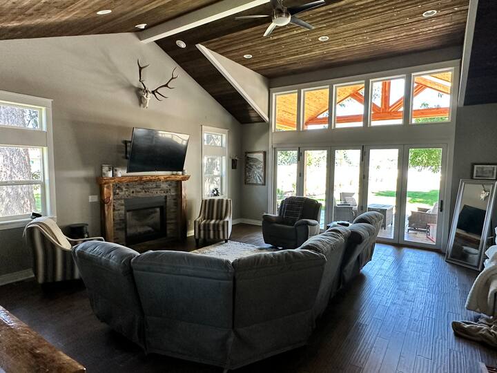 Large Private Home For Big Families - Coeur d'Alene, ID