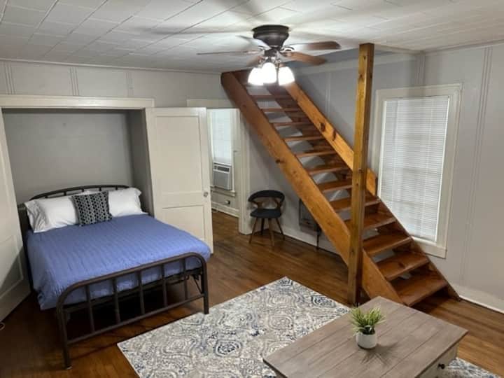Cozy And Affordable Town House - Hattiesburg, MS