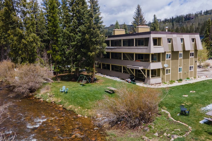 Ski Condo On River In Downtown Winter Park! - Winter Park, CO