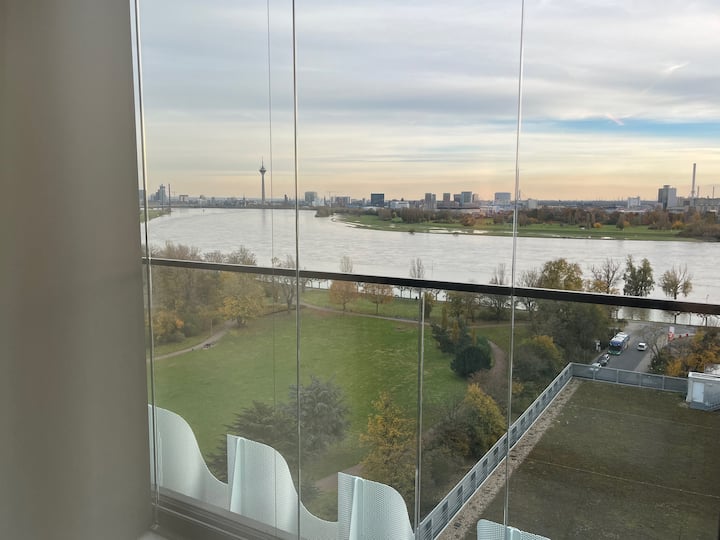 Apartment Skyline / The Zipper - Düsseldorf