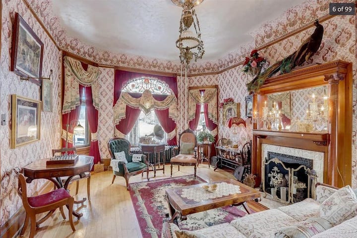 Laura Sue's Suite, Schuster Mansion B&b - Milwaukee, WI