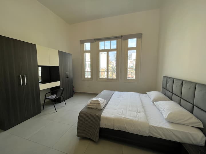 Elegant & Cozy | 2-br Heritage Stay | 24/7 Power - بيروت