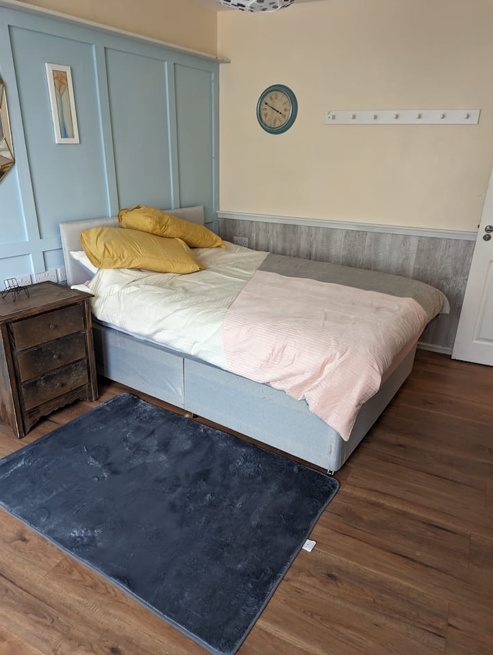 Room No 1 With 2 Double Beds In Shared House - Morecambe