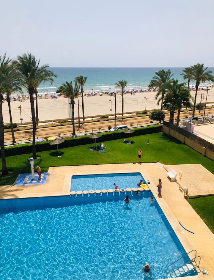 Magnífico Apartamento 1ª Línea Playa Muchavista - Alicante