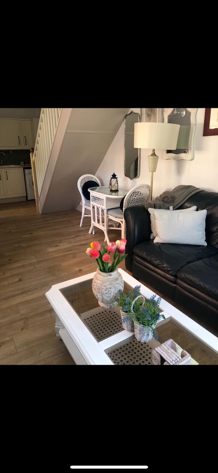 Dinky Cottage - West Mersea