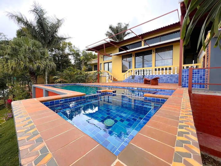 Hummingbird House/casa De Colibri - Ciudad de Panamá