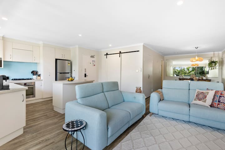 Apartment1 · Sunrise Serenity: - Byron Bay