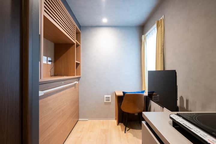 最寄り駅から徒歩６分/新宿駅まで電車で1本/お洒落なデザイナーズ/d-wa C01 - Roppongi