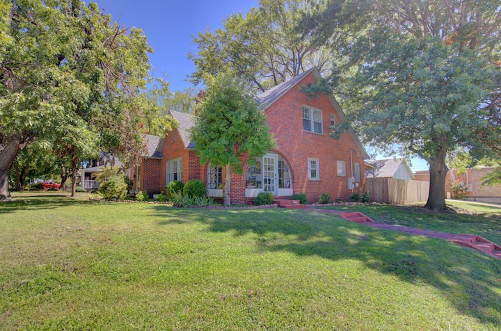 The Buffalo Brownstone - Tulsa, OK