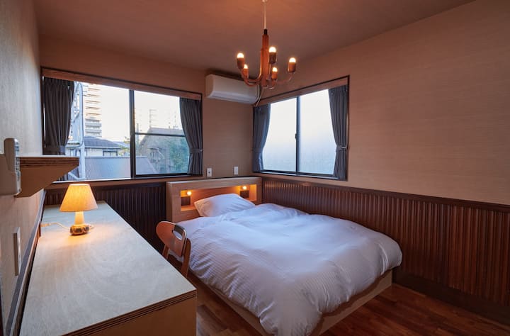 小田原城徒歩6分の和モダン宿。ヴィンテージシックな個室【ryokan Plum】 - 小田原市
