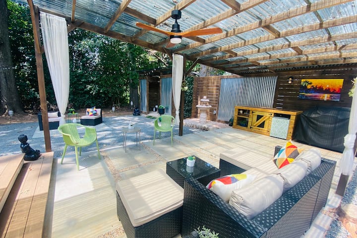 7mi To Uptown · 2 Ensuite Suites W/ Veranda - Charlotte Motor Speedway