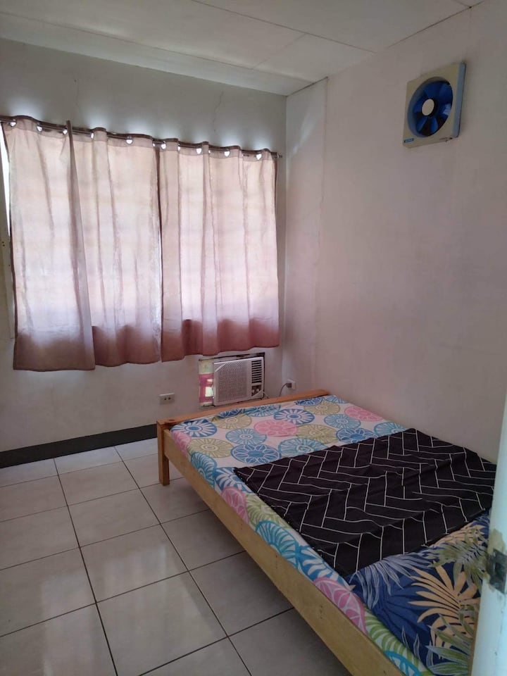 Homey Small Cafe And Resort - Catmon