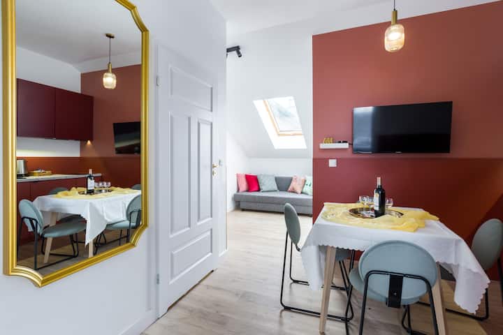 W7- 3 Bedrooms Apartment (Zabłocie) - Krakow