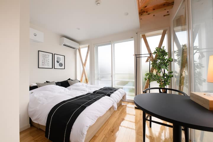 強羅駅徒歩3分｜高級家電｜プロジェクターで映画鑑賞｜ロフト｜大文字焼き｜west - Hakone