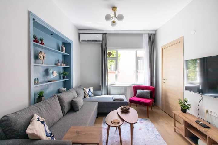 Renewed & Charming 3br In The Heart Of The City - Şişli