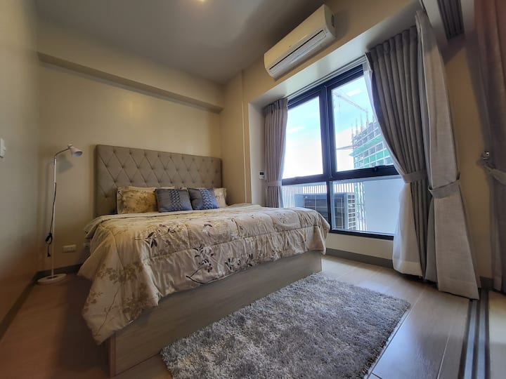 Comfy Room (Mactan Newtown, Cebu| Condo| Beach) - Lapu-Lapu City