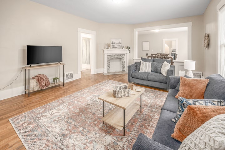 *Tranquil Retreat* Centrally Located! - Wichita, KS