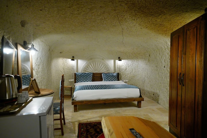 Cappadocia Nar Cave House/ Hi̇ti̇t Cave Room - Nar