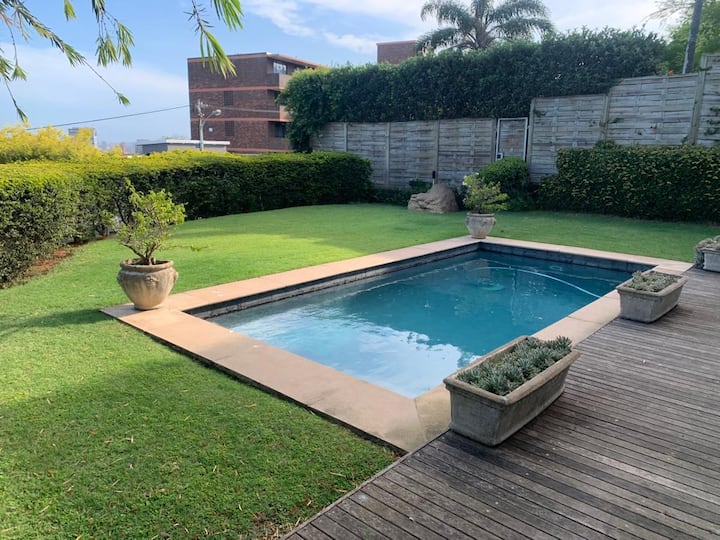 4-bedroom Home In Durban With City And Sea Views! - Durban