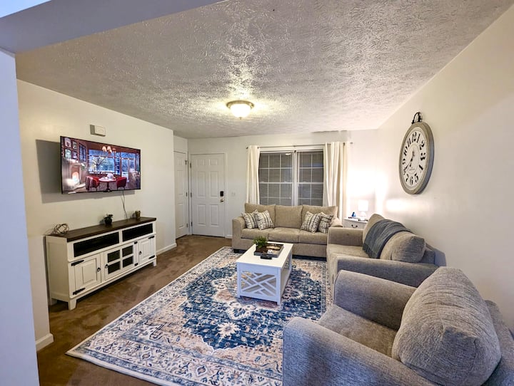 4 Bedroom Spacious Home, Close To Vt - Blacksburg, VA