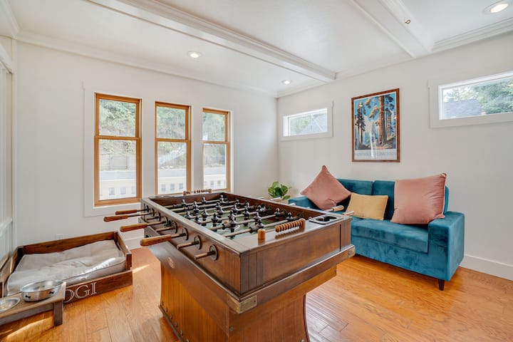 Private Hill Top House With Amazing Views! - Fortuna, CA