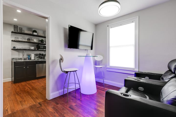 Charming, Happy 1-bed Oasis: Rva Retreat Awaits! - Richmond, VA