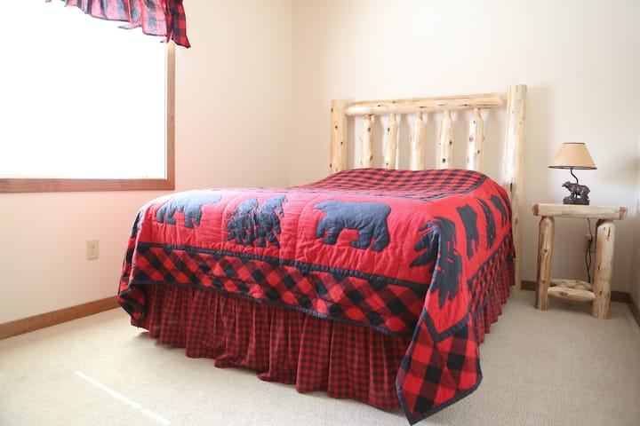 Efficiency Cabin In Heart Of Lakes Country - Maplewood State Park, Pelican Rapids