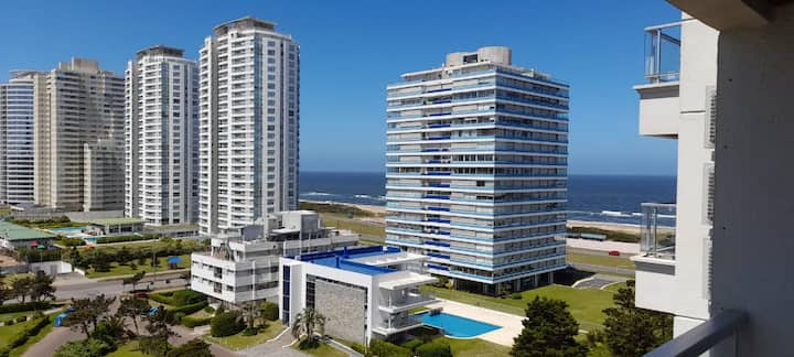 Departamento A Metros Del Mar. - Punta del Este