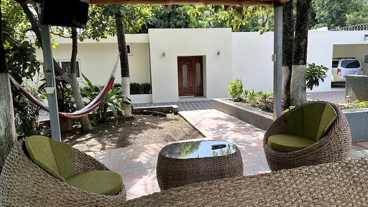 Lux 4br+pool In Santa Ana, Safe - Santa Ana