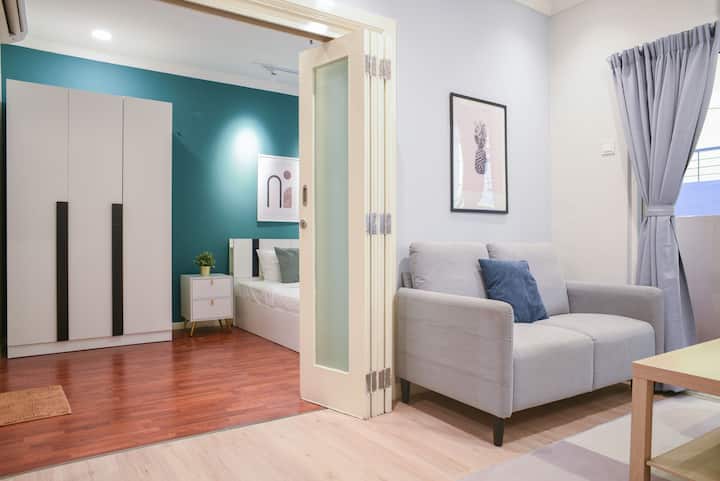 Cozy 1br @ Embassy Row | Netflix |100mbps Wi-fi - Kuala Lumpur
