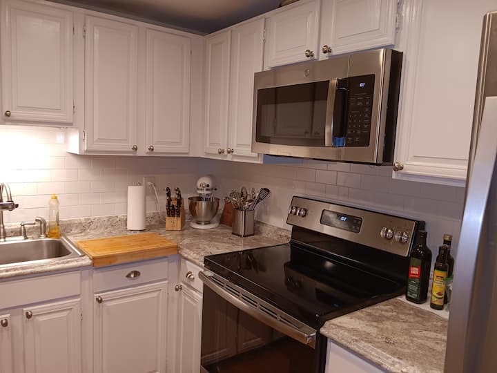 Condo For Health Professionals - Germantown, MD