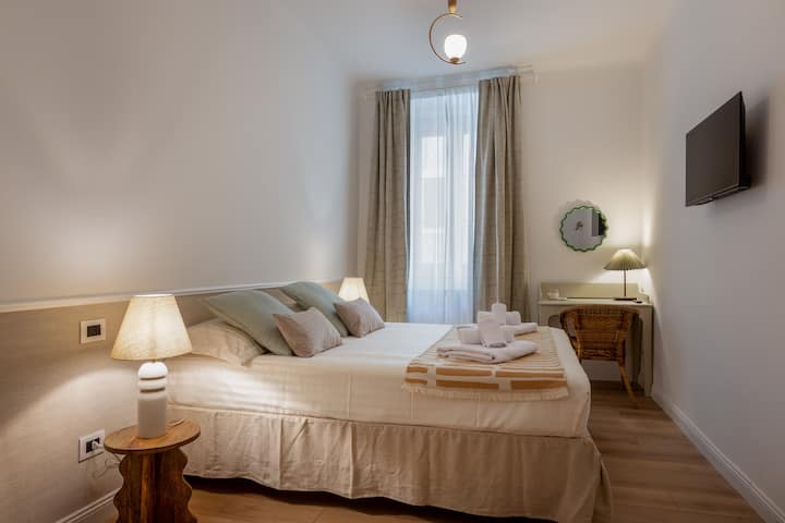 Ampio Ed Elegante Appartamento Per Famiglie - Trieste