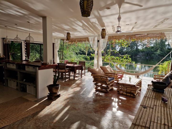 Beautiful House On The Lake - Ko Pha-ngan