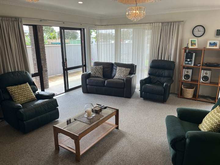 Delightful Family Home On Amber - Whakatane