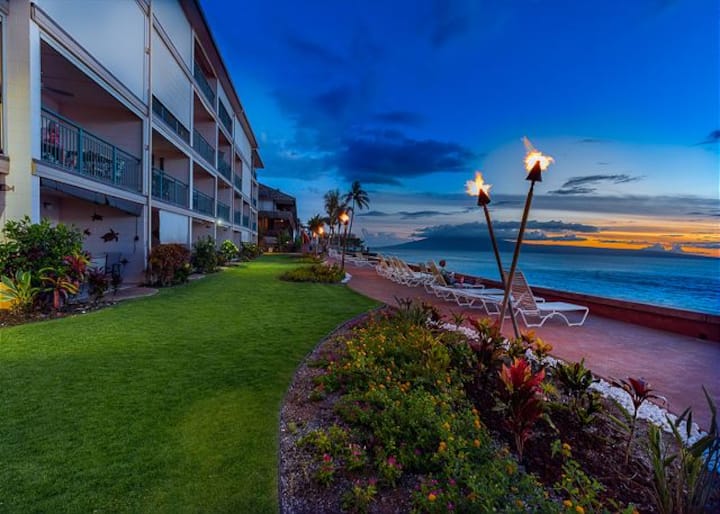 Maui Oceanfront 3 Bed Condo - Maui, HI