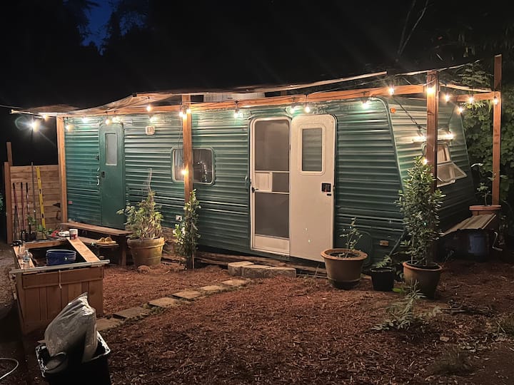 25’ Trailer Studio W/ac And Pool - Portland, OR