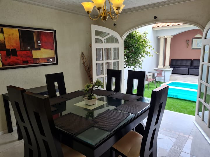 Casa Alondras Cerca Poliforum Para 14 Personas - León, Mexico