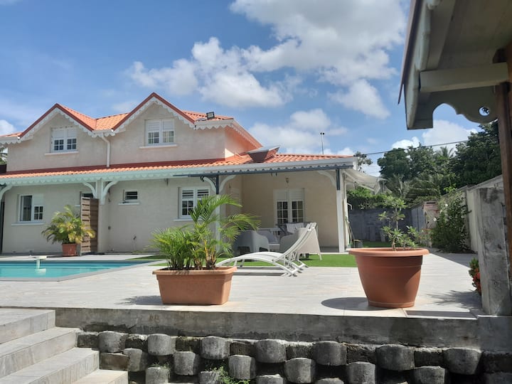 Gîtes Raiffer T3 + Piscine Anne Marie & Francisque - Guadeloupe