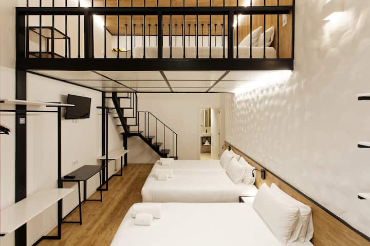 Duplex Family Interior Room - Barcelona