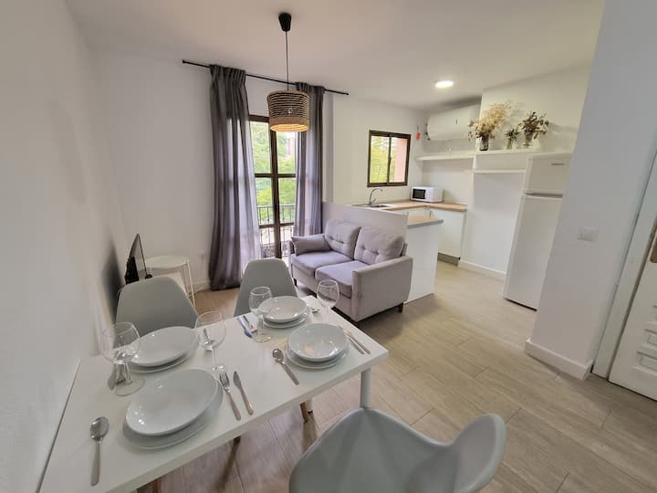 San Isidro City Center & Beach Apartment I - Fuengirola