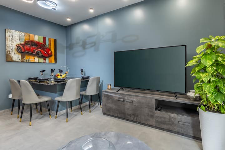 Nocturnal Elegance Apartment - Malta