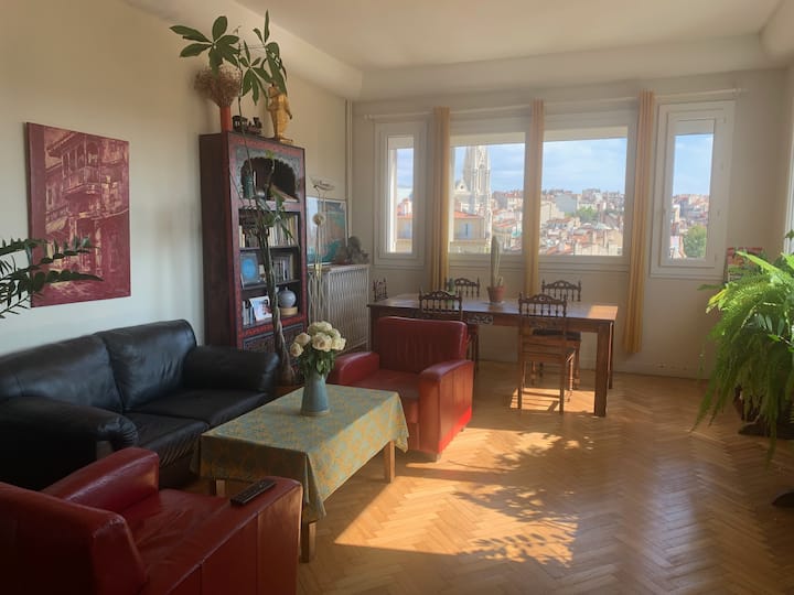 Chambres De Charme Aux Réformés - Marseille