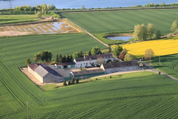 Gîte, Corps De Ferme Du Volstin - Montereau-Fault-Yonne