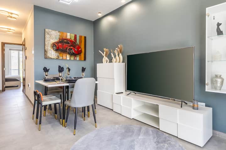 Kinky Depths Retreat - Valletta