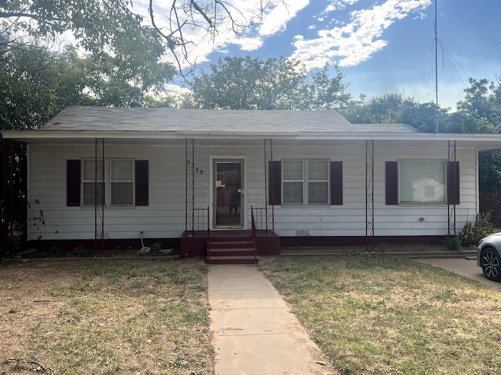 Little Camelot In Vernon, Texas - Vernon, TX