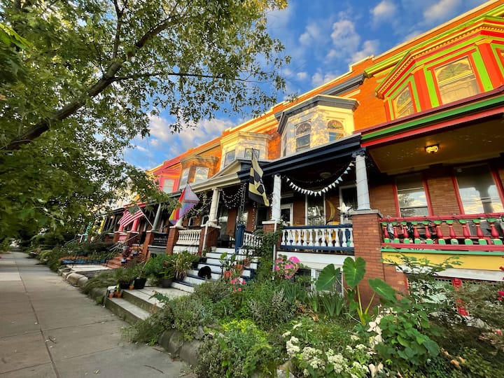 Rowhome In A Walking Wonderland - Baltimore