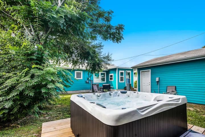 Whiting Island- Galveston Oasis W/ Hot Tub & Bbq - 텍사스