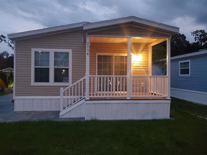 Sunny Family Fun Home @ Disney! - Kissimmee, FL